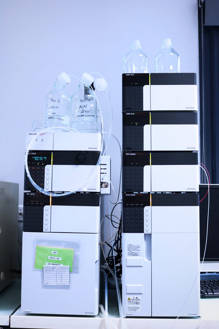 HPLC, LC-MS, LC-MSMS: Chromatographic laboratory analysis