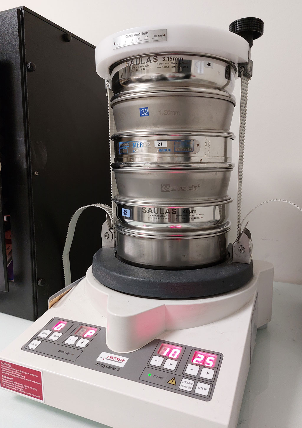 Analyse Granulométrique par Tamisage | Technique - Laboratoire FILAB